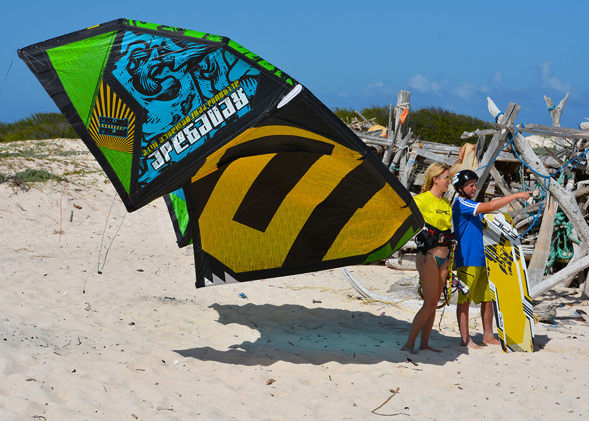 EPIC KITES KITEBOARDING | 5G Renegade 11 Kite Action