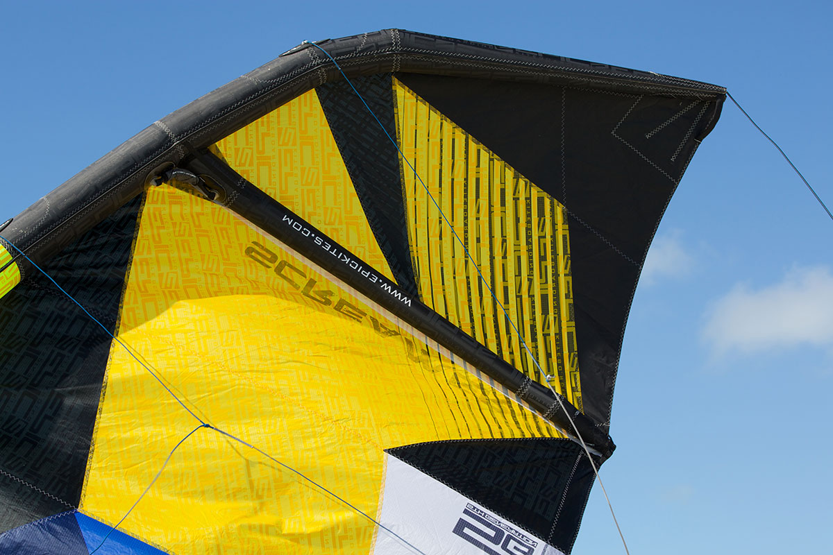 EPIC KITES KITEBOARDING | 5G Screamer 12 Kite Features