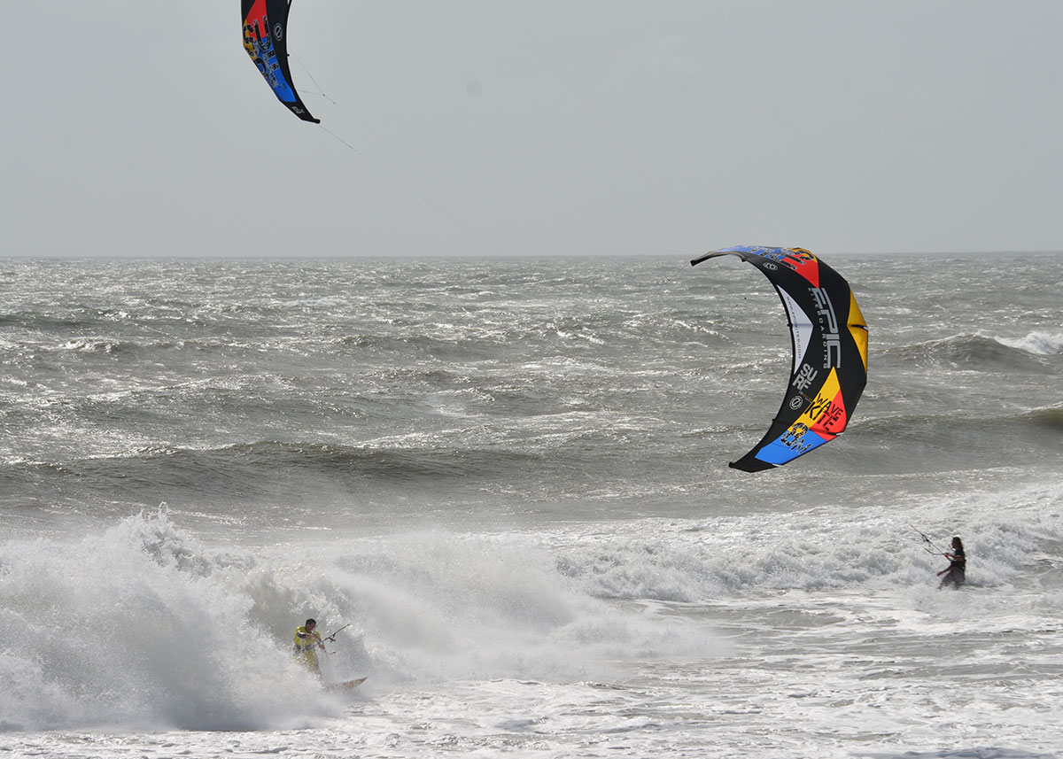 EPIC KITES KITEBOARDING | Photos | SURF kite in action in OBX 2014