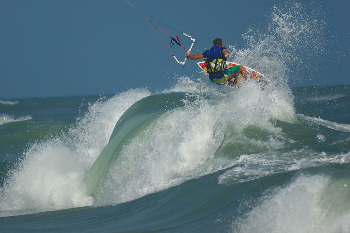 EPIC KITES KITEBOARDING | Photos | SURF kite in action in OBX 2014