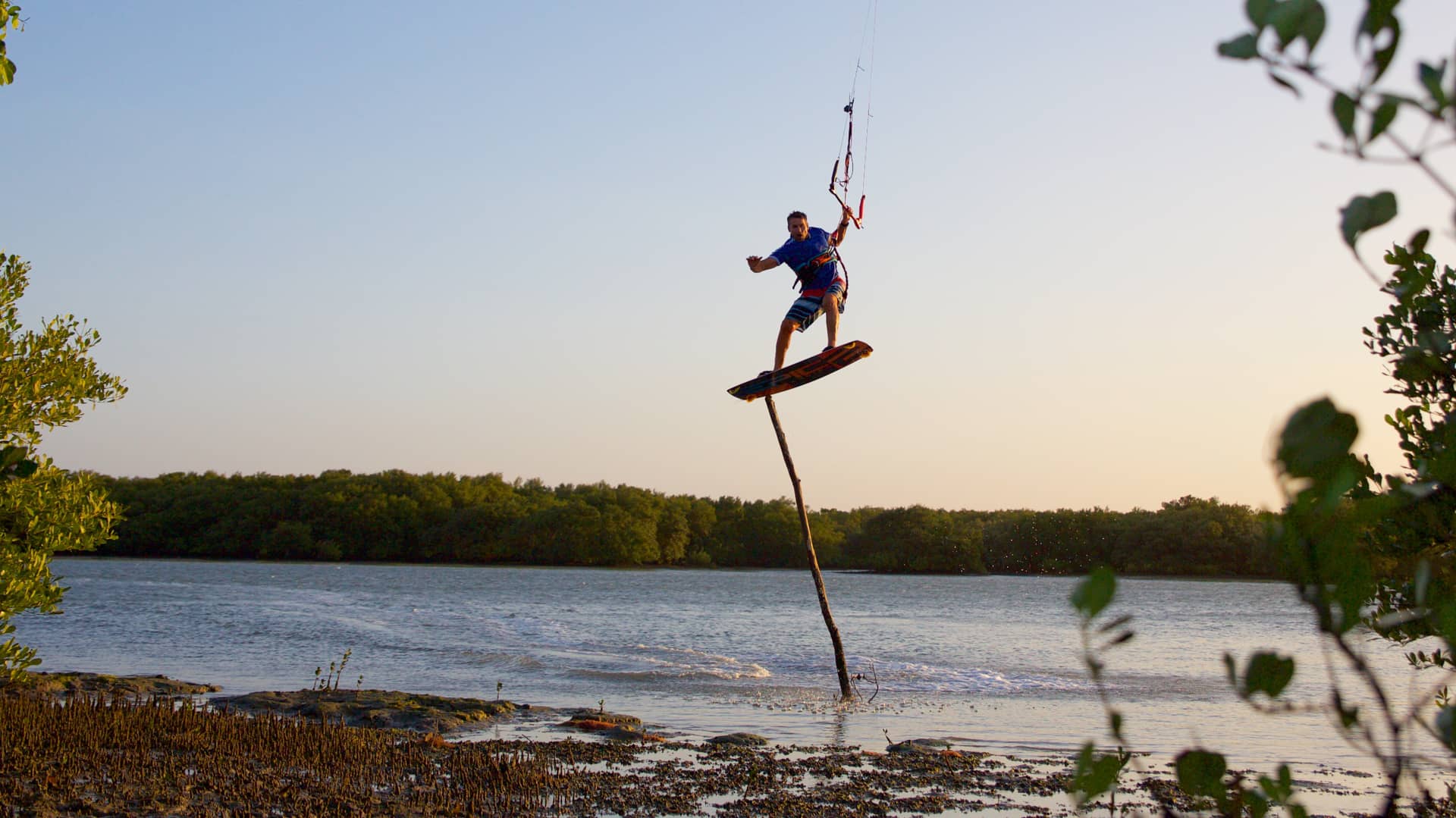 HOW TO BE EFFICIENT ON YOUR KITEFOIL RACING TURNS VIDEO | ACTION VIDEOS ...