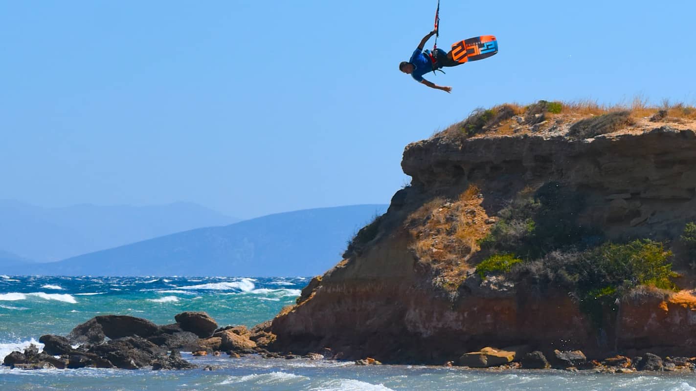KITESURFERS ON THE RUN VIDEO | ACTION VIDEOS | EPIC KITES KITEBOARDING